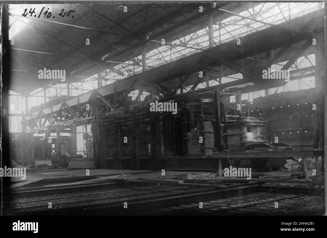 Smelterij van de staalfabriek Demka te Utrecht in 1920 in aanbouw Stock ...