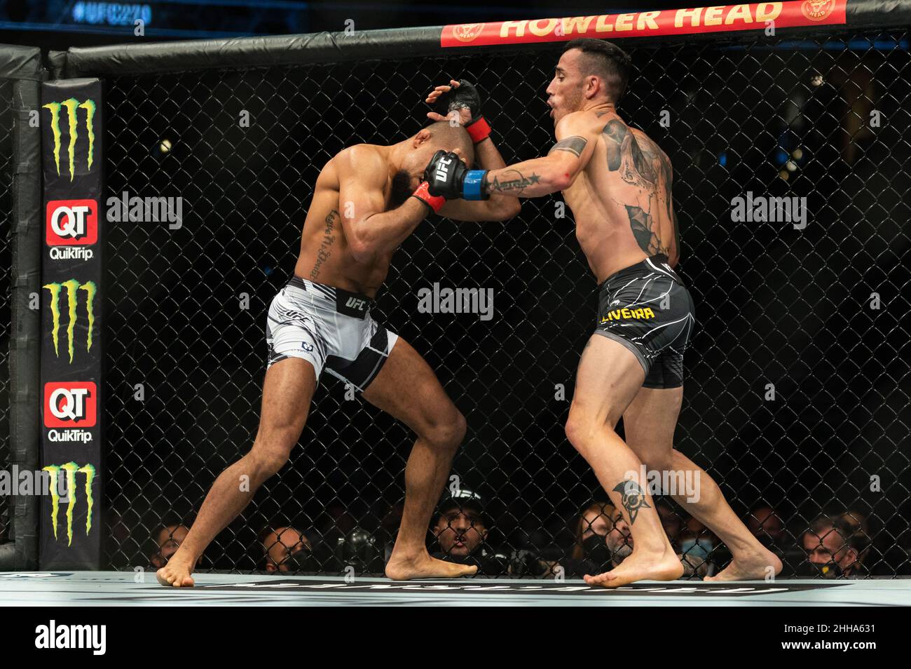 Anaheim, California, USA. 23rd Jan, 2022. UFC 270: Ngannou vs Gane ...