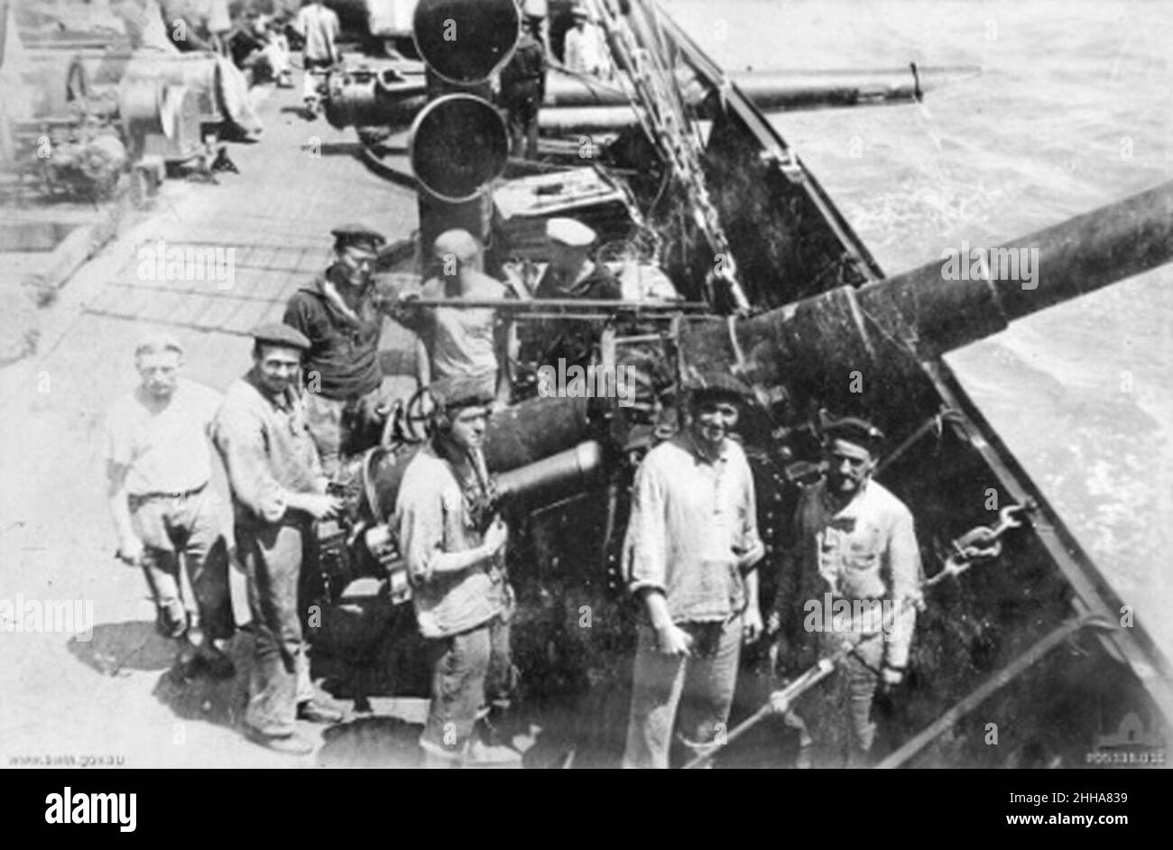 SMS Wolf guns WWI AWM P05338.011 Stock Photo - Alamy