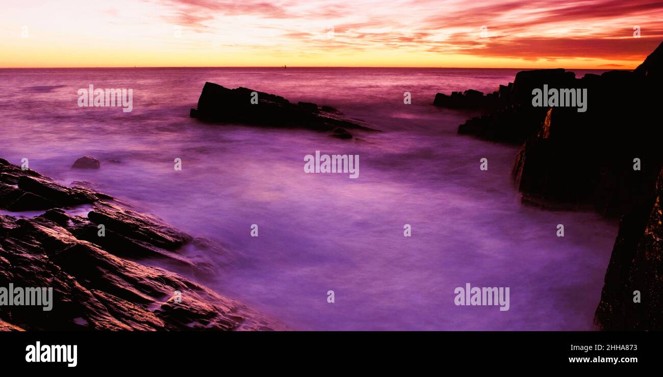 Atlantic Ocean sunrise along New England coastline Stock Photo - Alamy