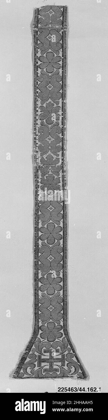 Half maniple 18th century Spanish. Half maniple 227053 Stock Photo - Alamy