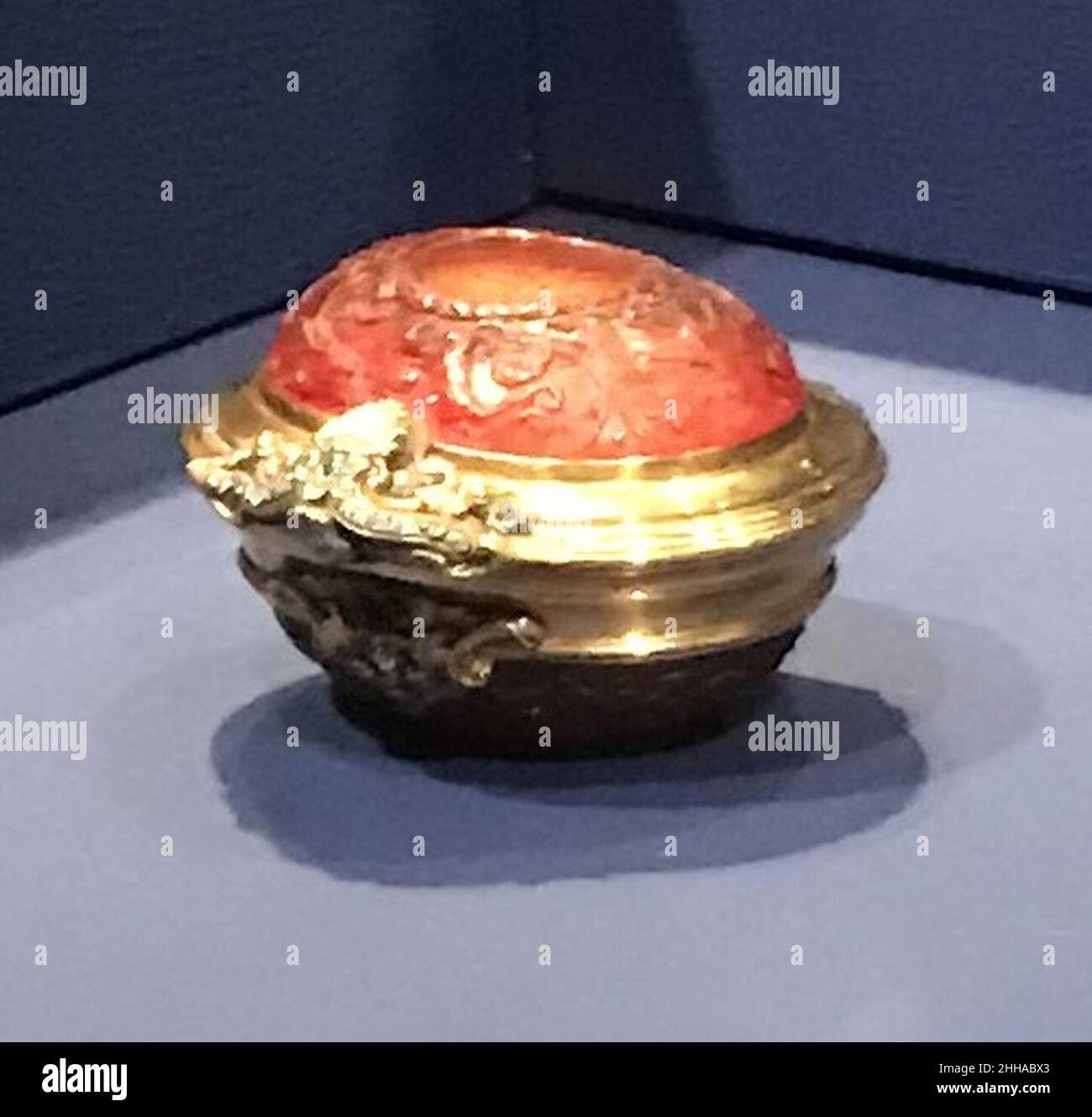 Snuffbox, overview display in Treasury room (cropped Stock Photo - Alamy