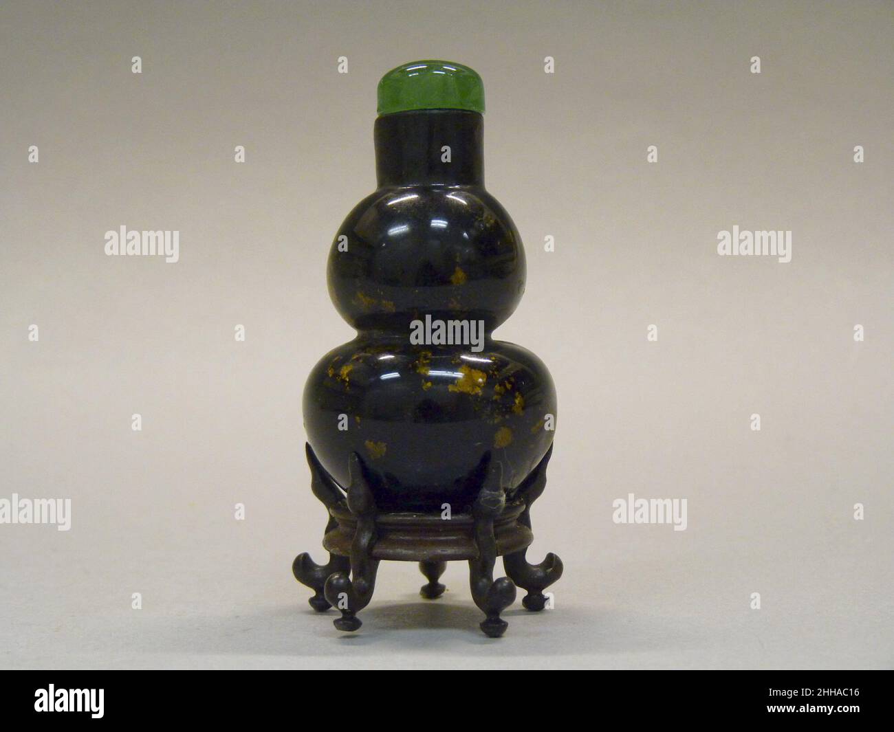 Decorativebottle hi-res stock photography and images - Alamy