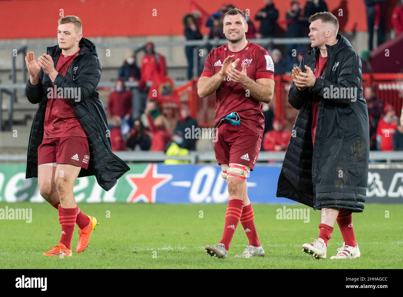Limerick, Ireland. 24th Jan, 2022. Gavin COOMBES of Munster, Tadhg ...