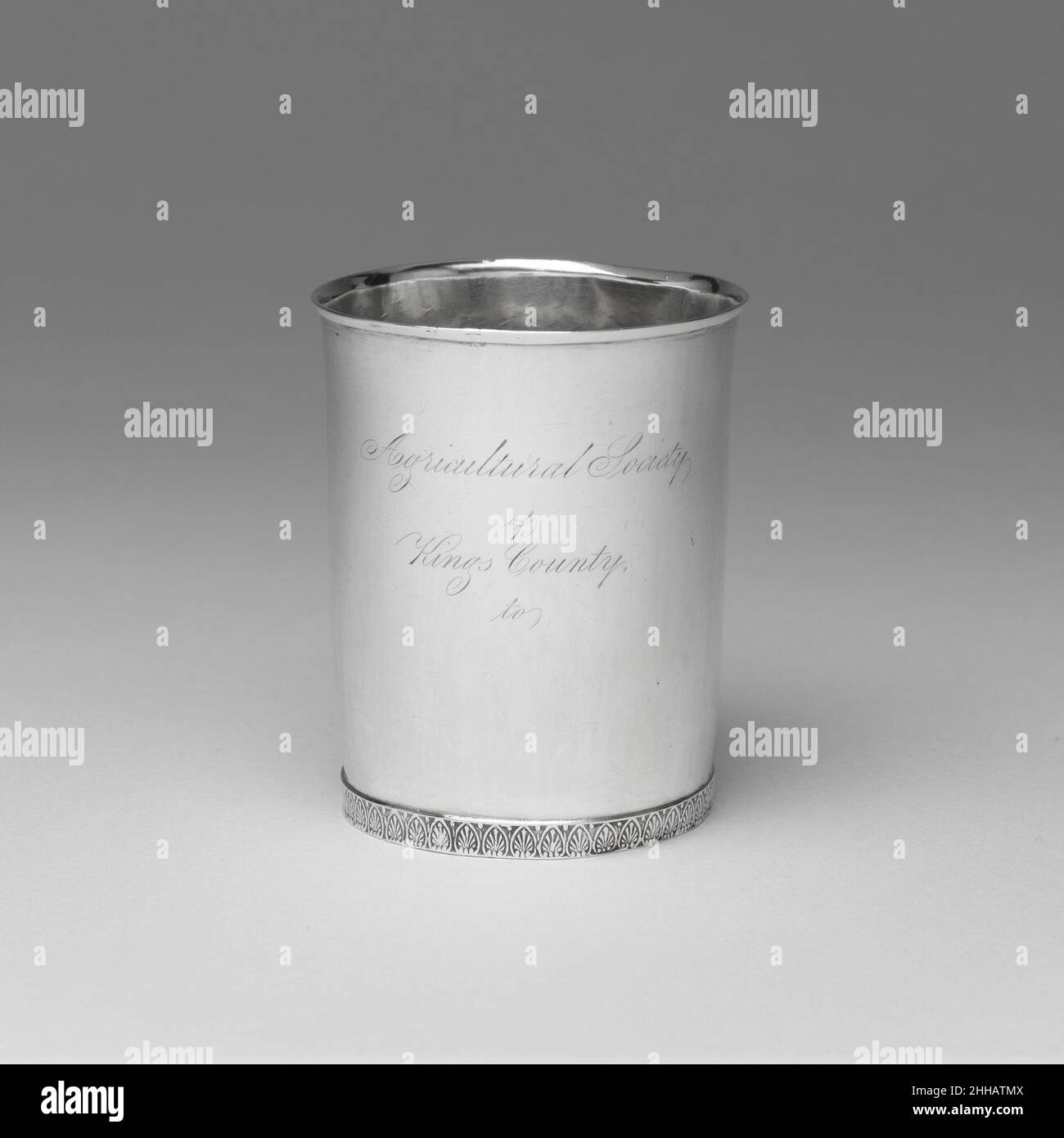 Beaker 1800–1825 Thomas Richards. Beaker 405 Stock Photo - Alamy