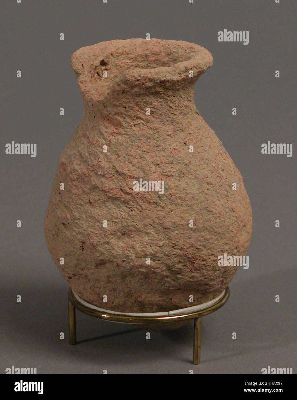 Pot 4th–7th century Coptic. Pot 477272 Stock Photo - Alamy