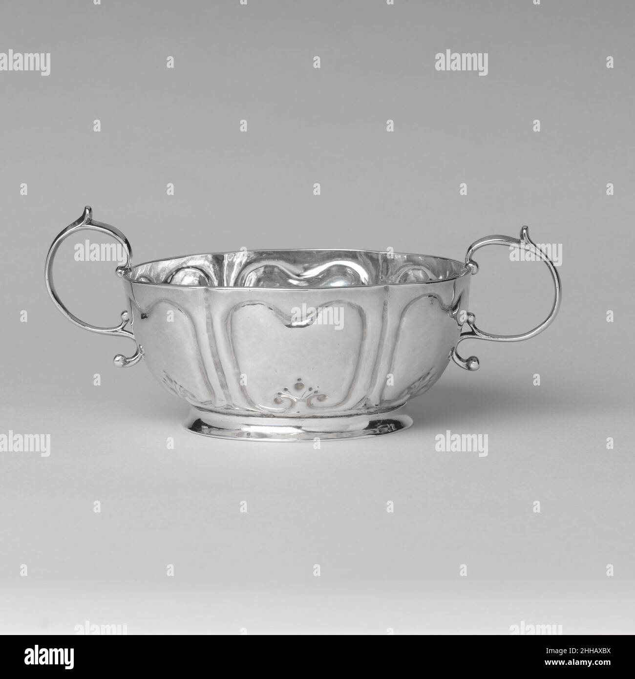 Sturdy c scroll hi-res stock photography and images - Alamy