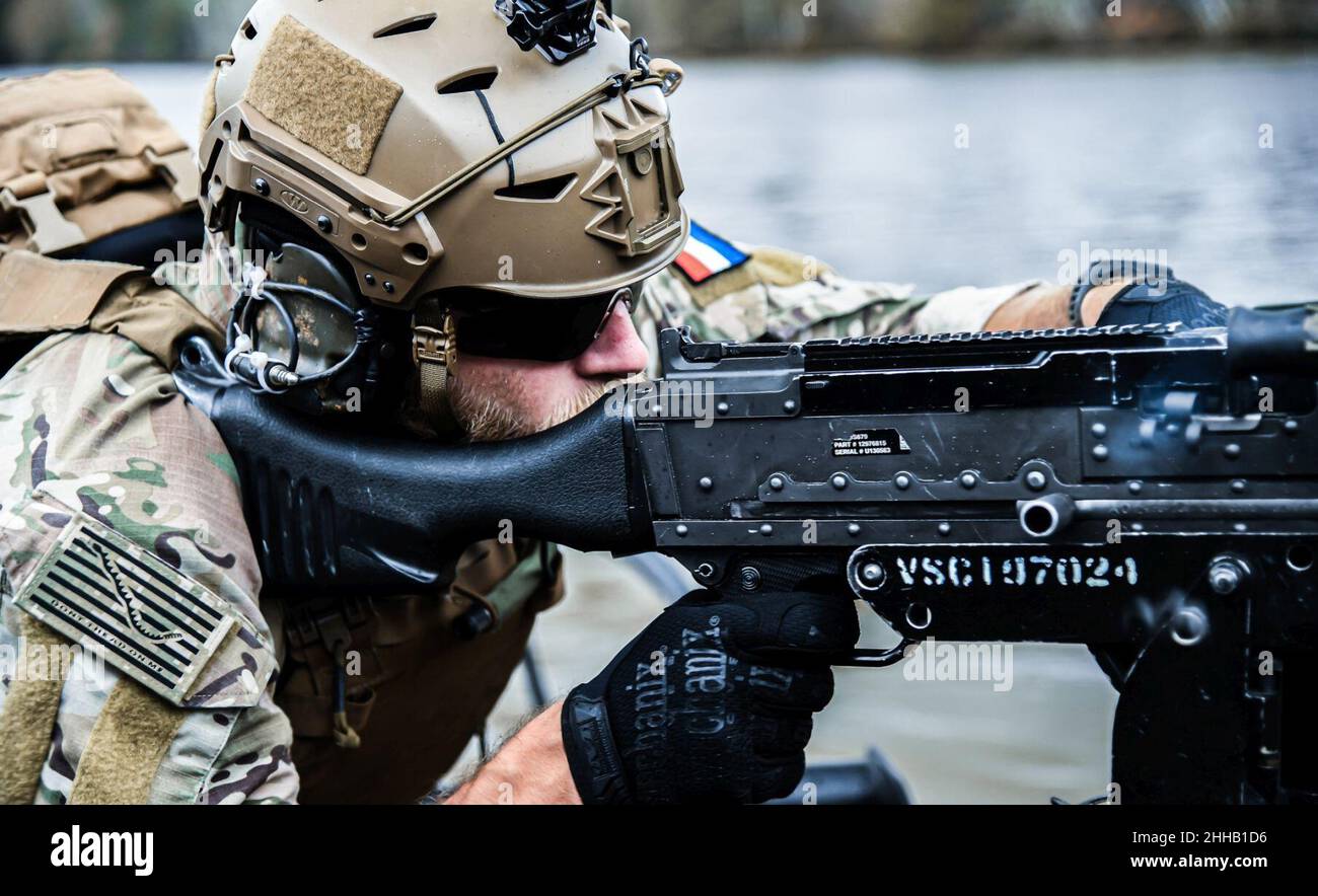 Soldiers from Royal Netherlands Army Train at NAVSCIATTS 08 Stock Photo ...