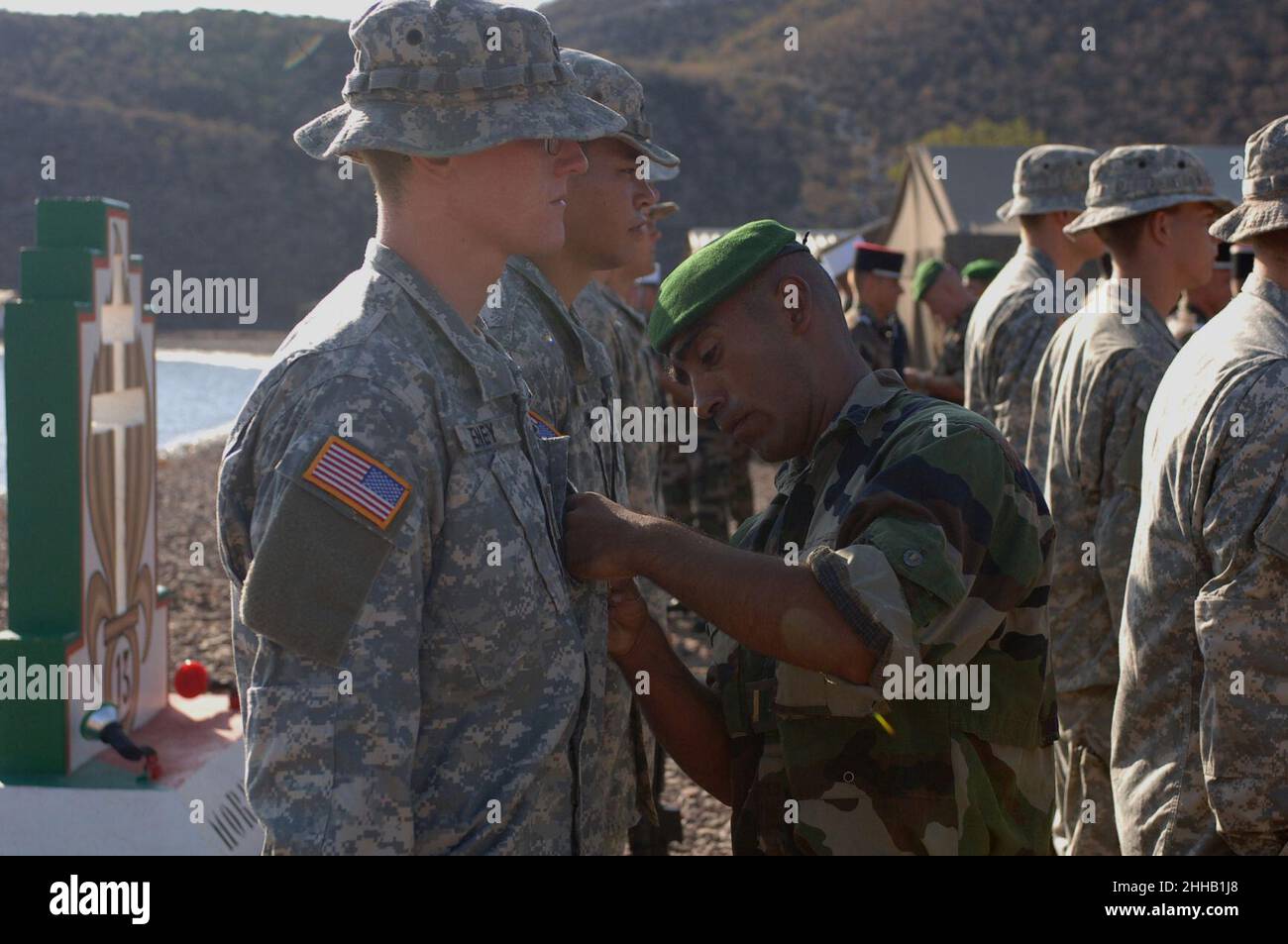 Soldiers Graduate From French Commando Training Stock Photo - Alamy