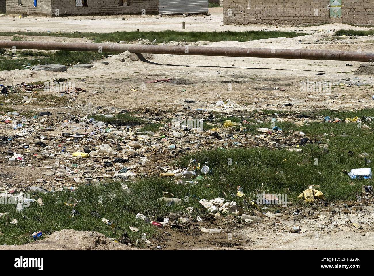Basra streets hi-res stock photography and images - Alamy