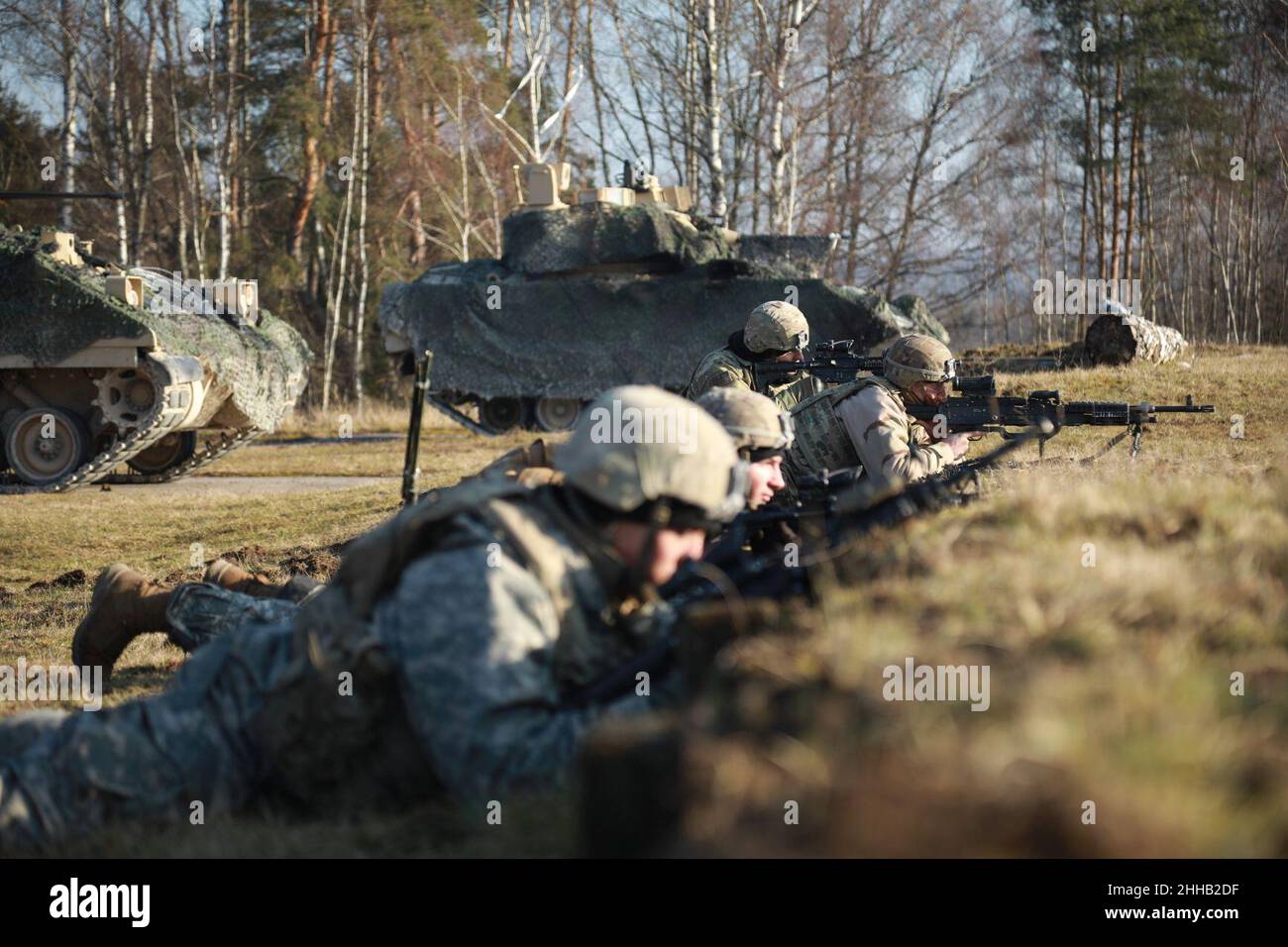 Soldiers on the line Stock Photo - Alamy