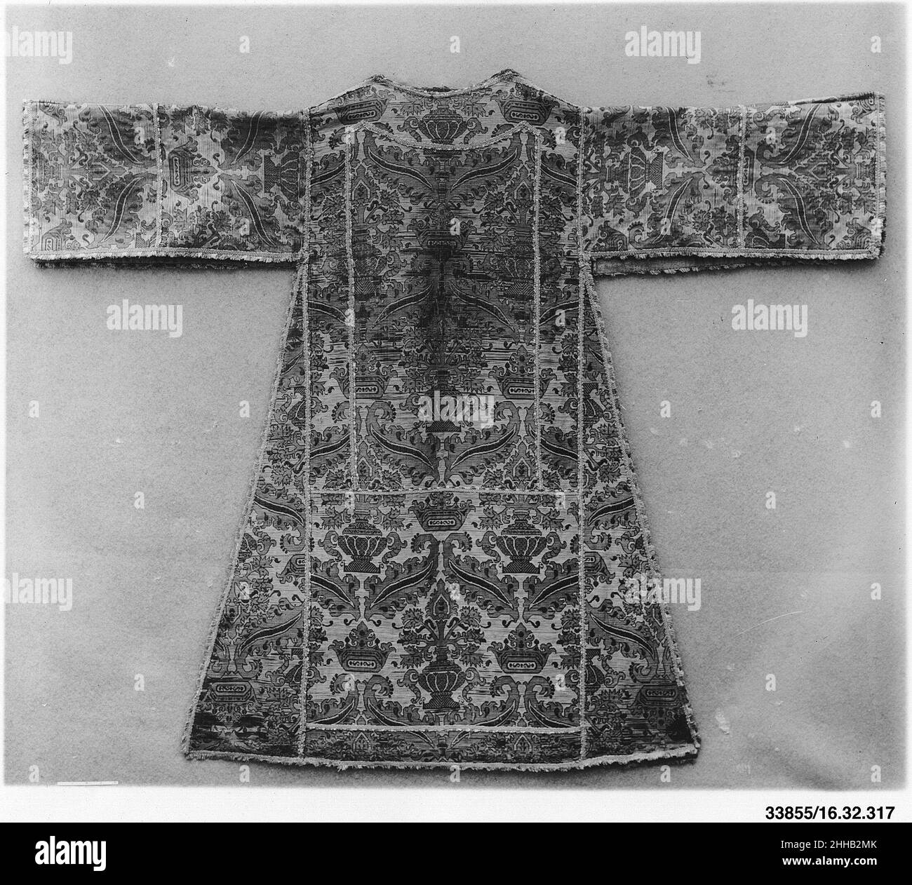 Spanish clothing Black and White Stock Photos & Images - Alamy