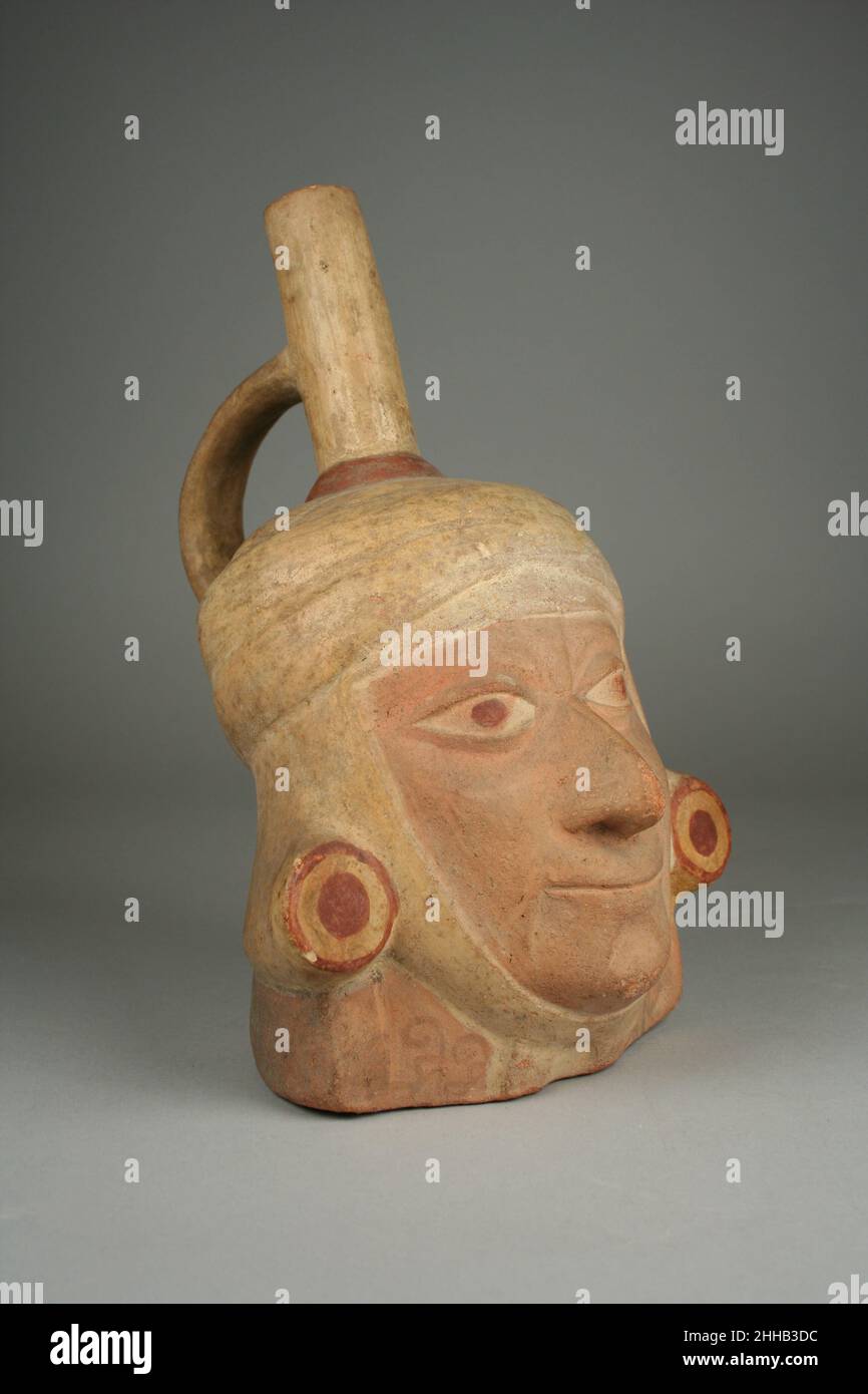 Portrait head bottle moche hi-res stock photography and images - Alamy