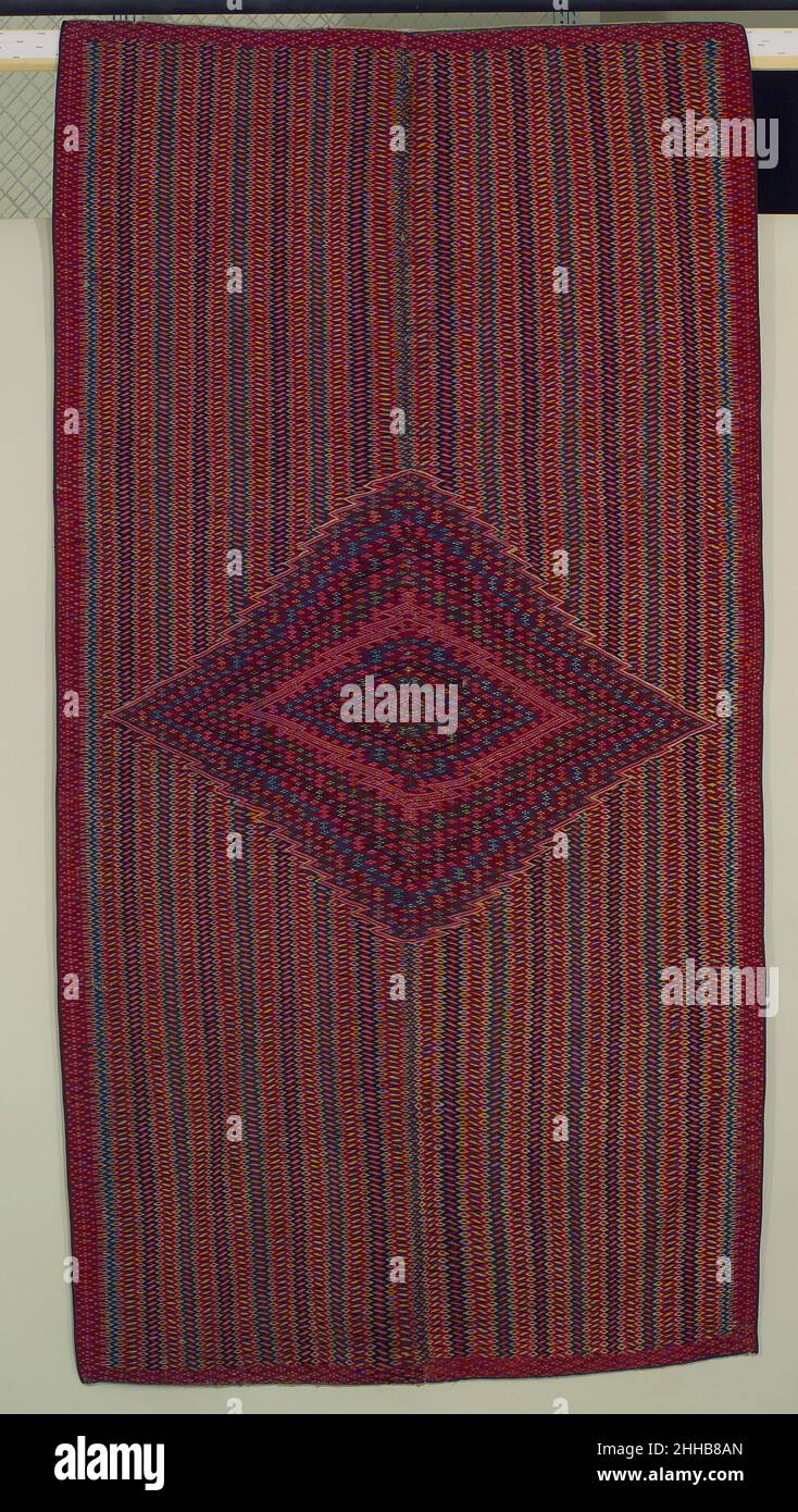 Weaving centers flourished hi-res stock photography and images - Alamy