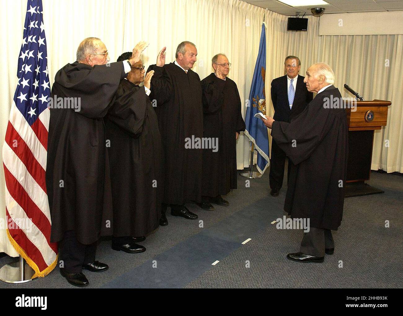 Review 2 hi-res stock photography and images - Alamy