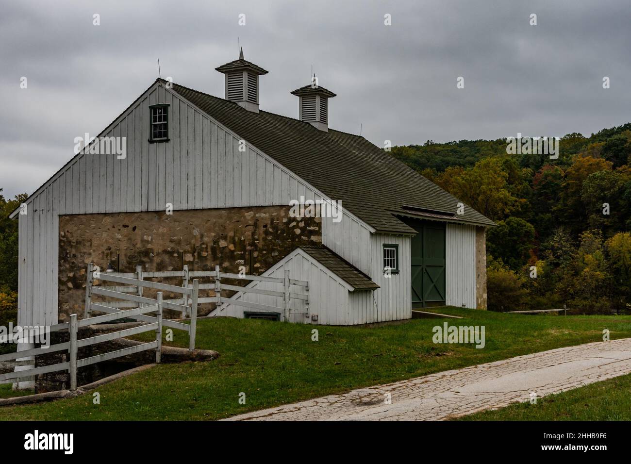 Valley Forge Barn and Road, Valley Forge National Historical Park ...