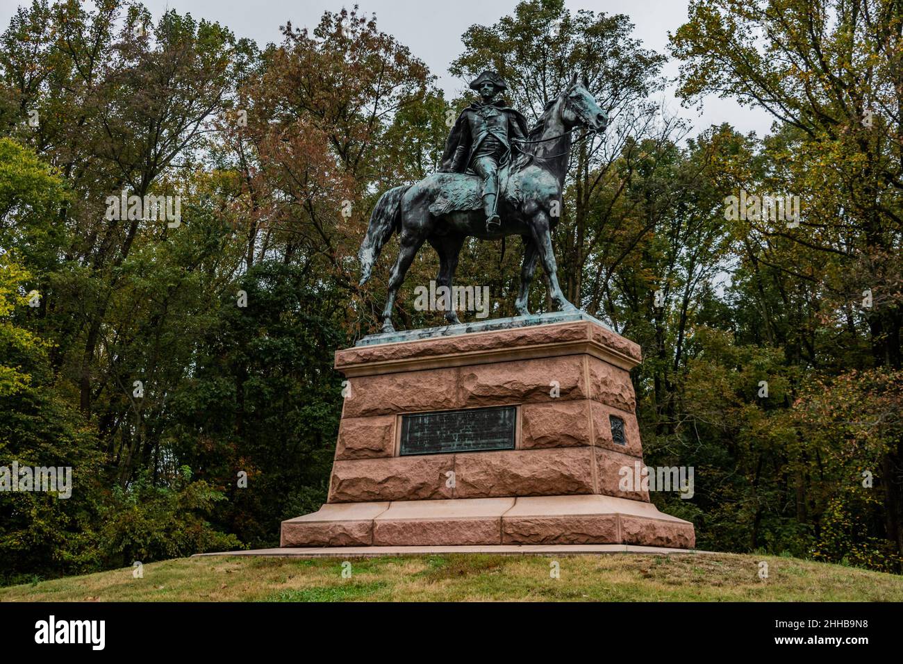 Anthony Wayne Statue in Autumn, Valley Forge National Historical Park ...