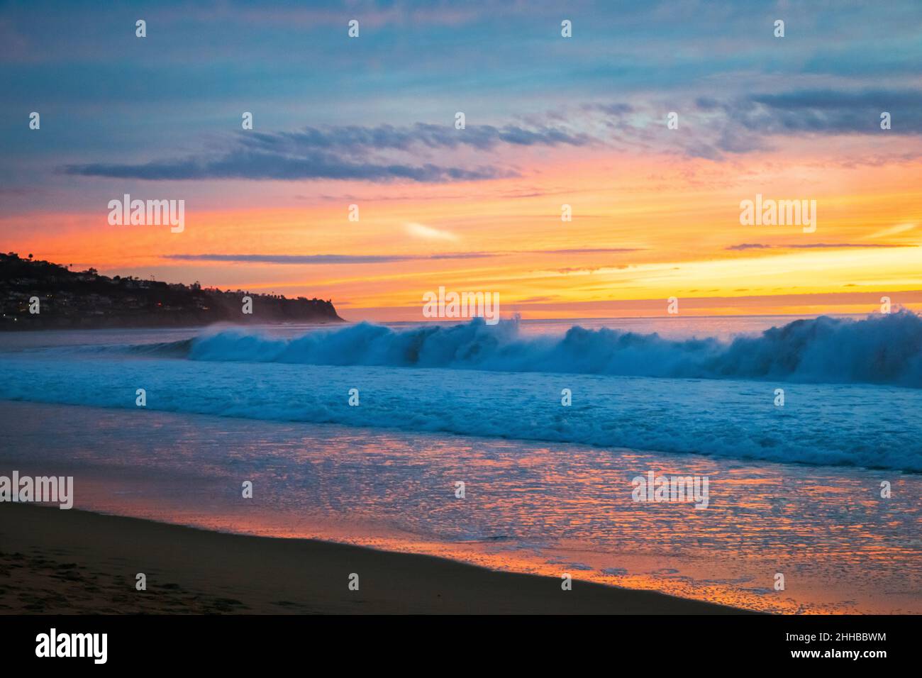 California beach sunset hi-res stock photography and images - Alamy