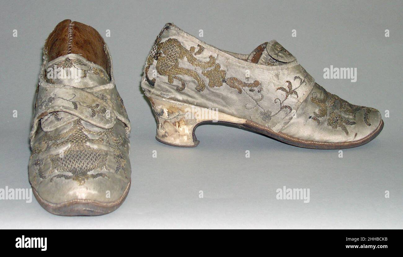 Buckle shoes 18th century hi-res stock photography and images - Alamy