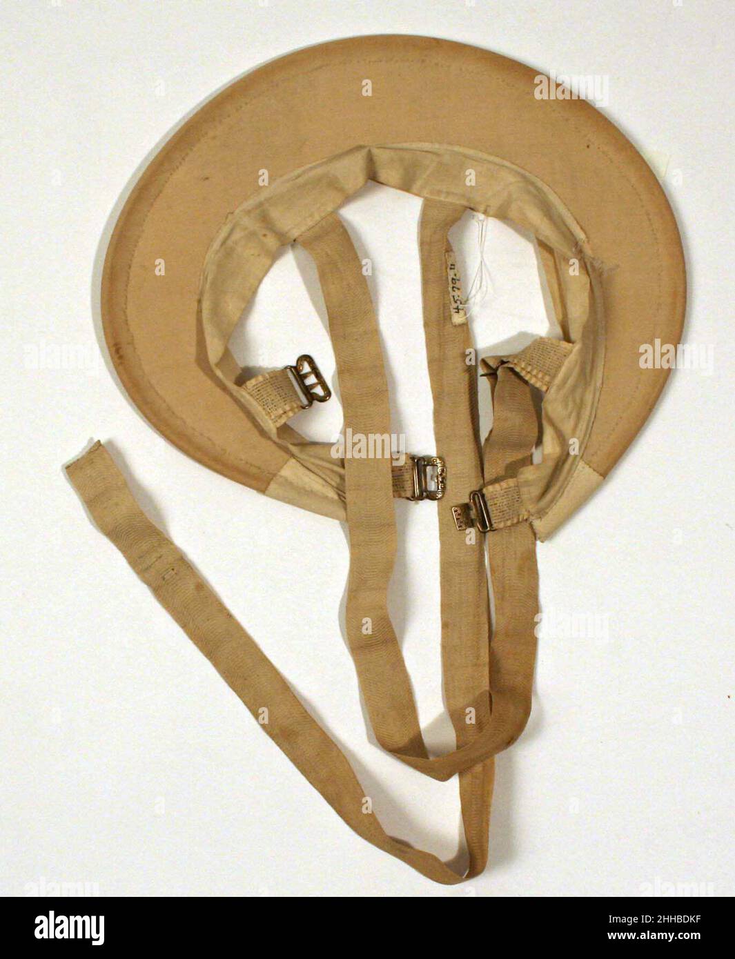 Constricted body hi-res stock photography and images - Alamy