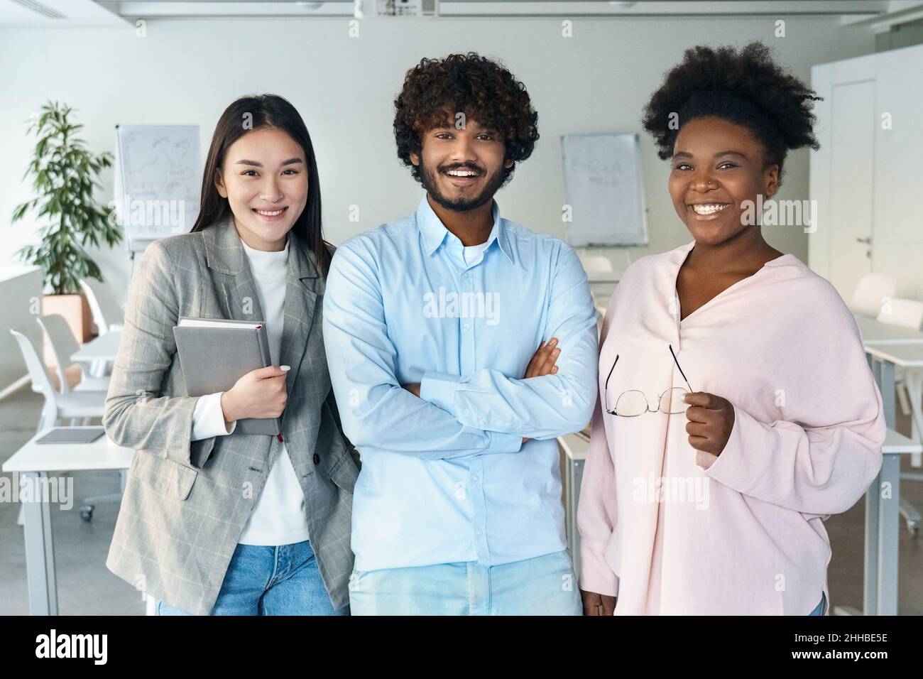 Diverse group people multiethnic hi-res stock photography and images ...