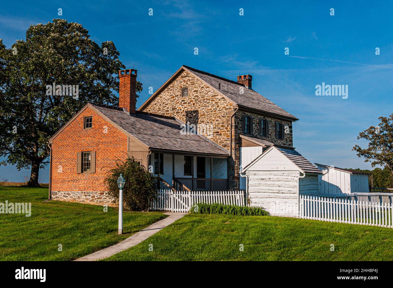 Michael bushman barn hi-res stock photography and images - Alamy