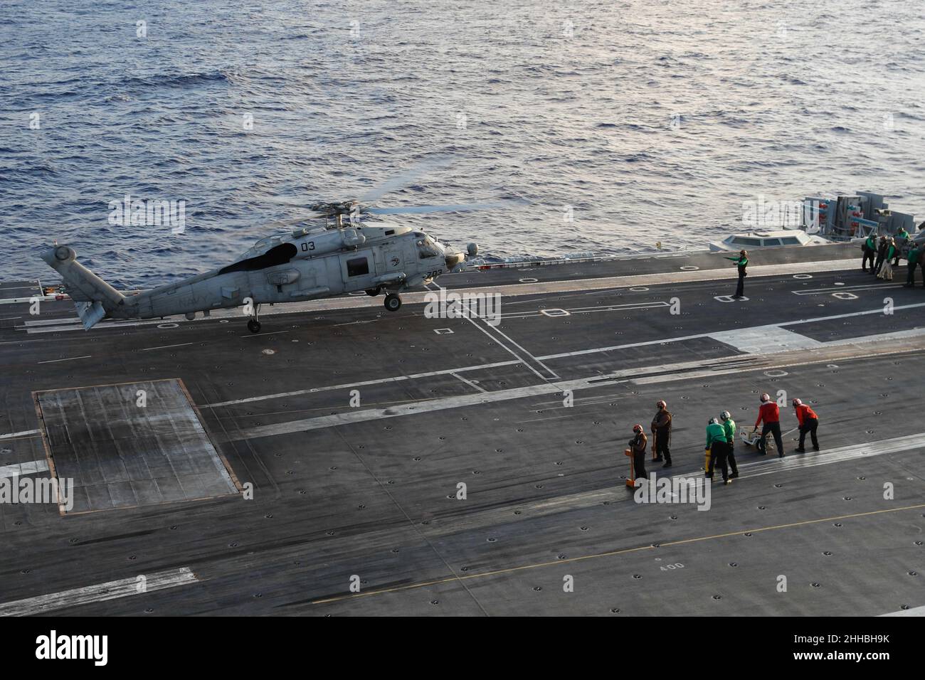 PACIFIC OCEAN (Jan. 16, 2022) An MH-60R Sea Hawk helicopter, assigned ...