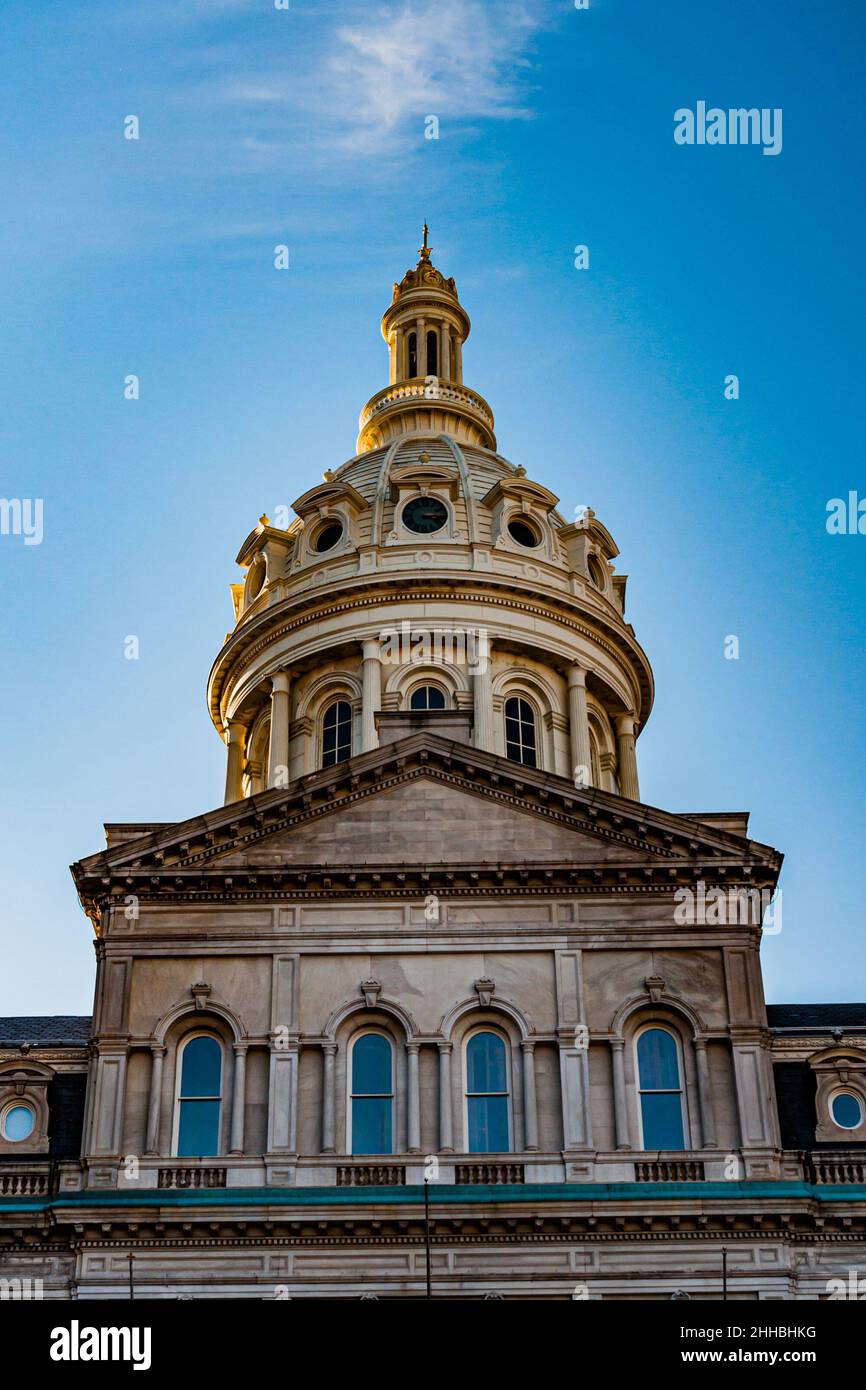 Baltimore classical architecture hi-res stock photography and images ...