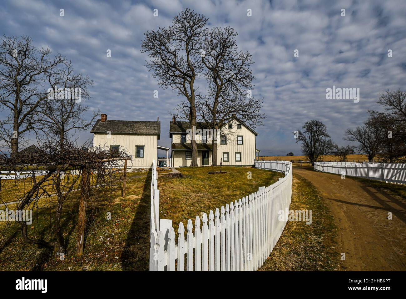 Photo of a Civil War Farmhouse and Road, Gettysburg National Military ...