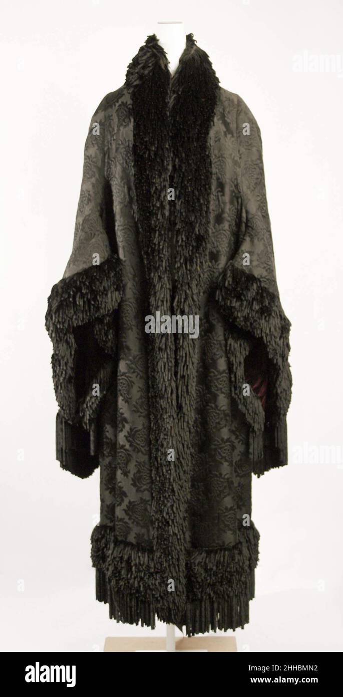 Cut his cloak hi-res stock photography and images - Alamy