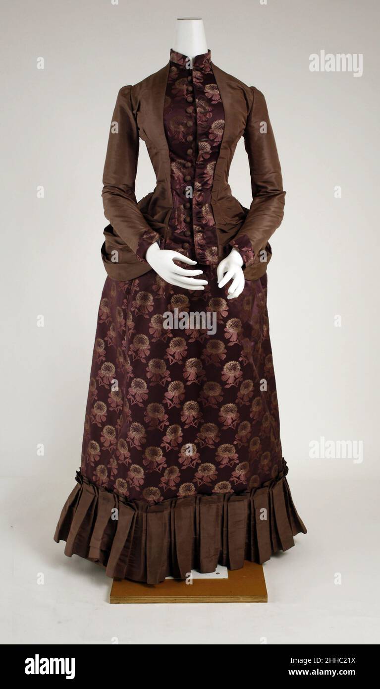 Wedding dress 1884 American. Wedding dress 107021 Stock Photo - Alamy