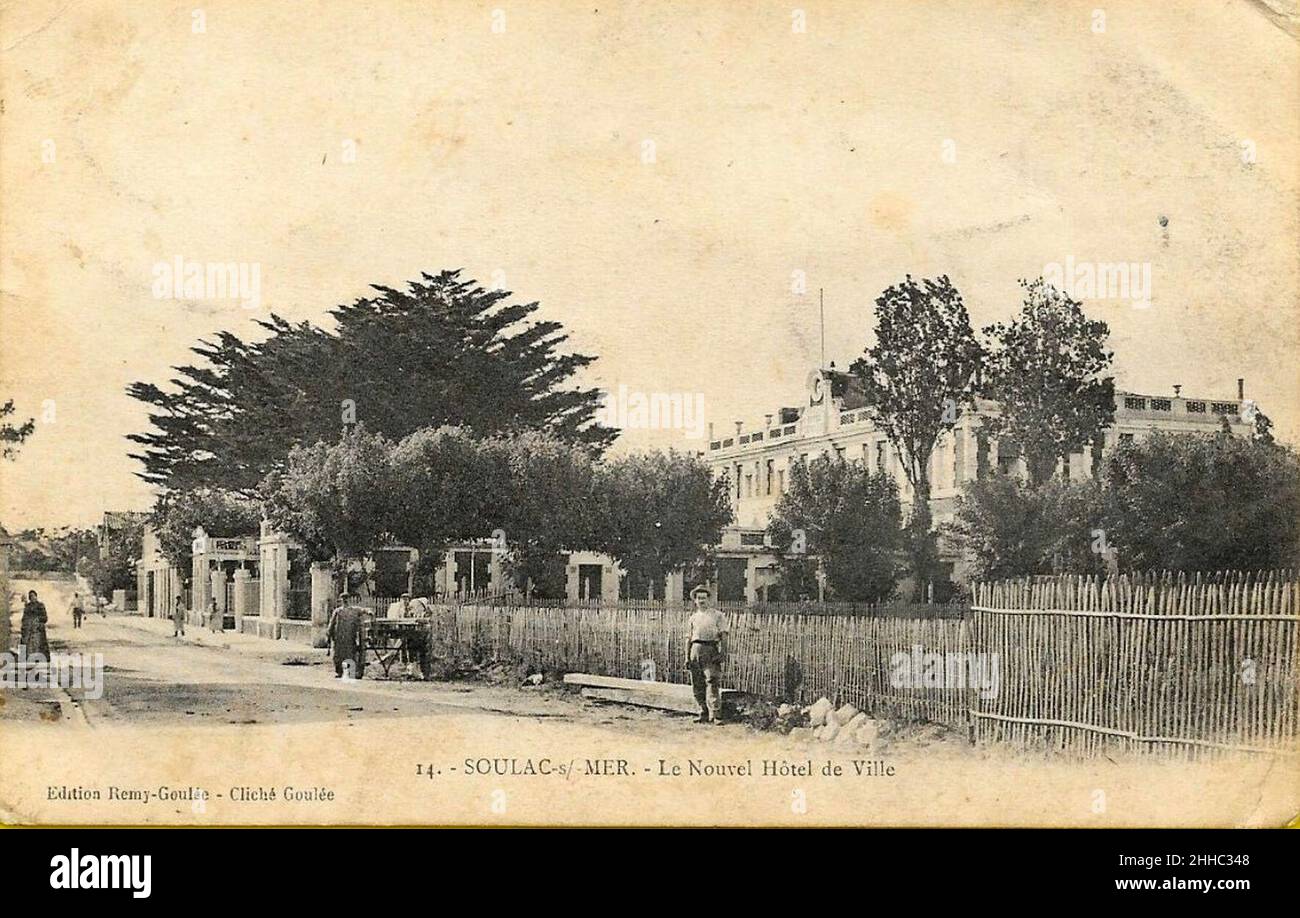 Soulac-sur-Mer - Mairie 3 Stock Photo - Alamy