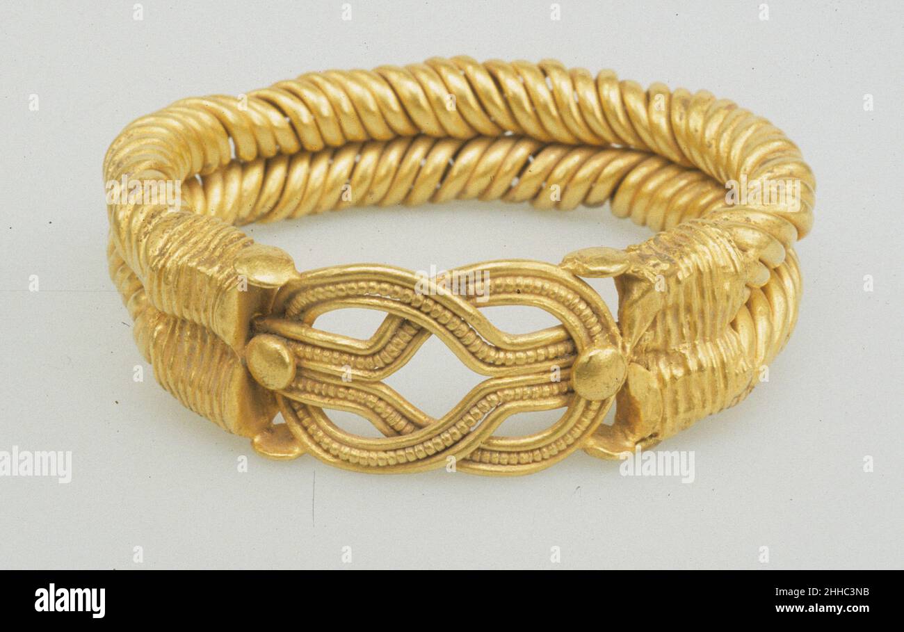 Shroud knot hi-res stock photography and images - Alamy