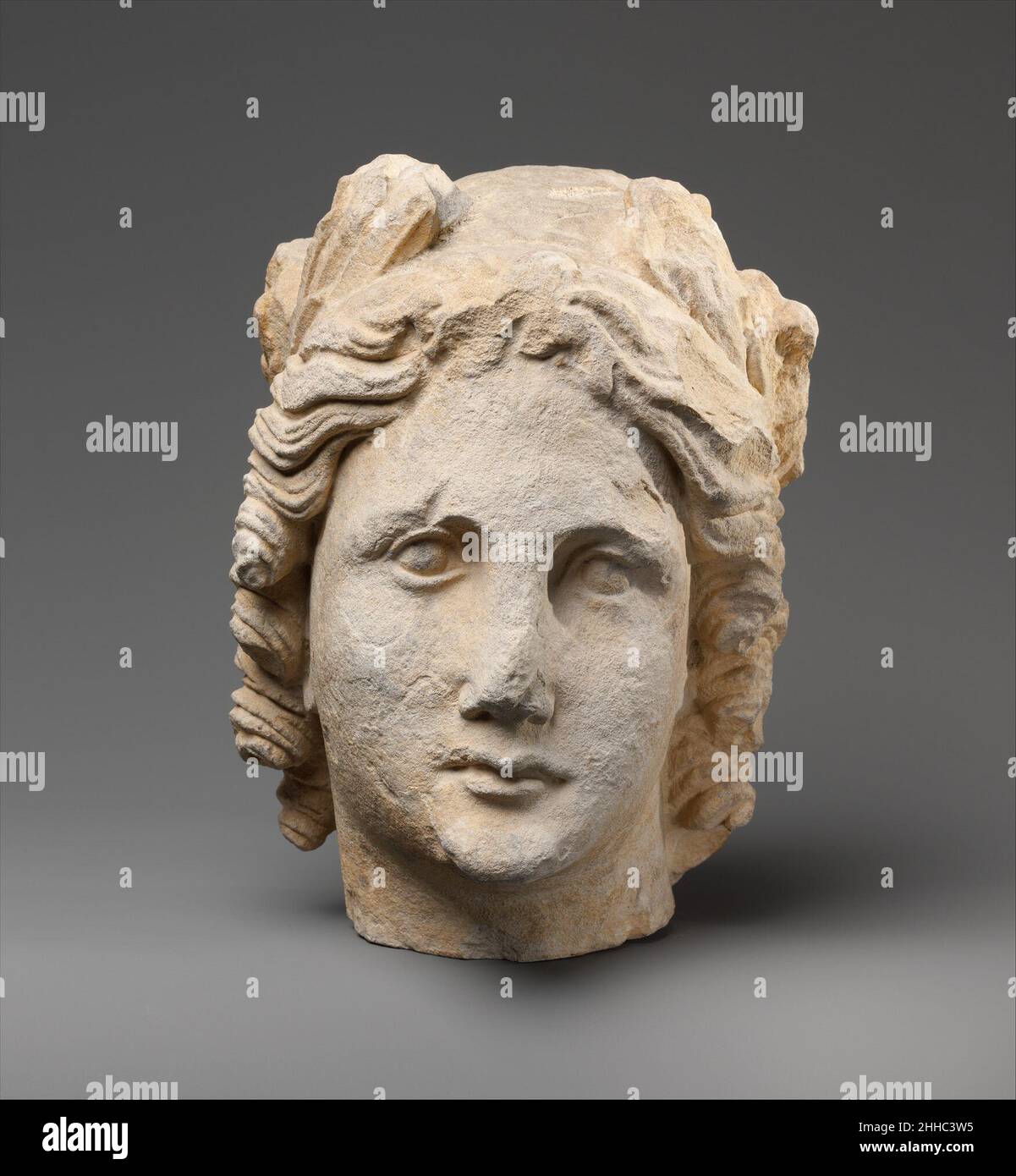 Triple wreath hi-res stock photography and images - Alamy