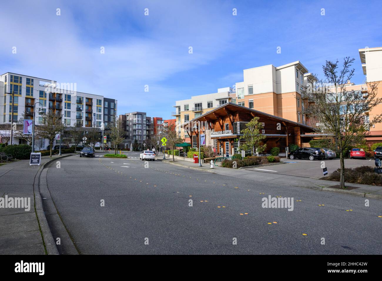 MERCER ISLAND, WA, USA – JANUARY 22, 2022: Downtown Mercer Island ...