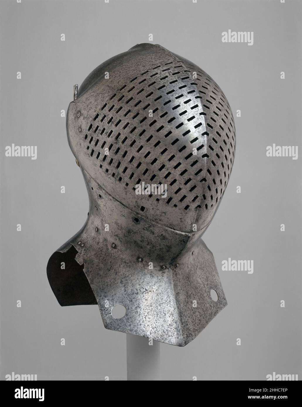 Foot-Combat Helm of Sir Giles Capel (1485–1556) ca. 1510 possibly ...