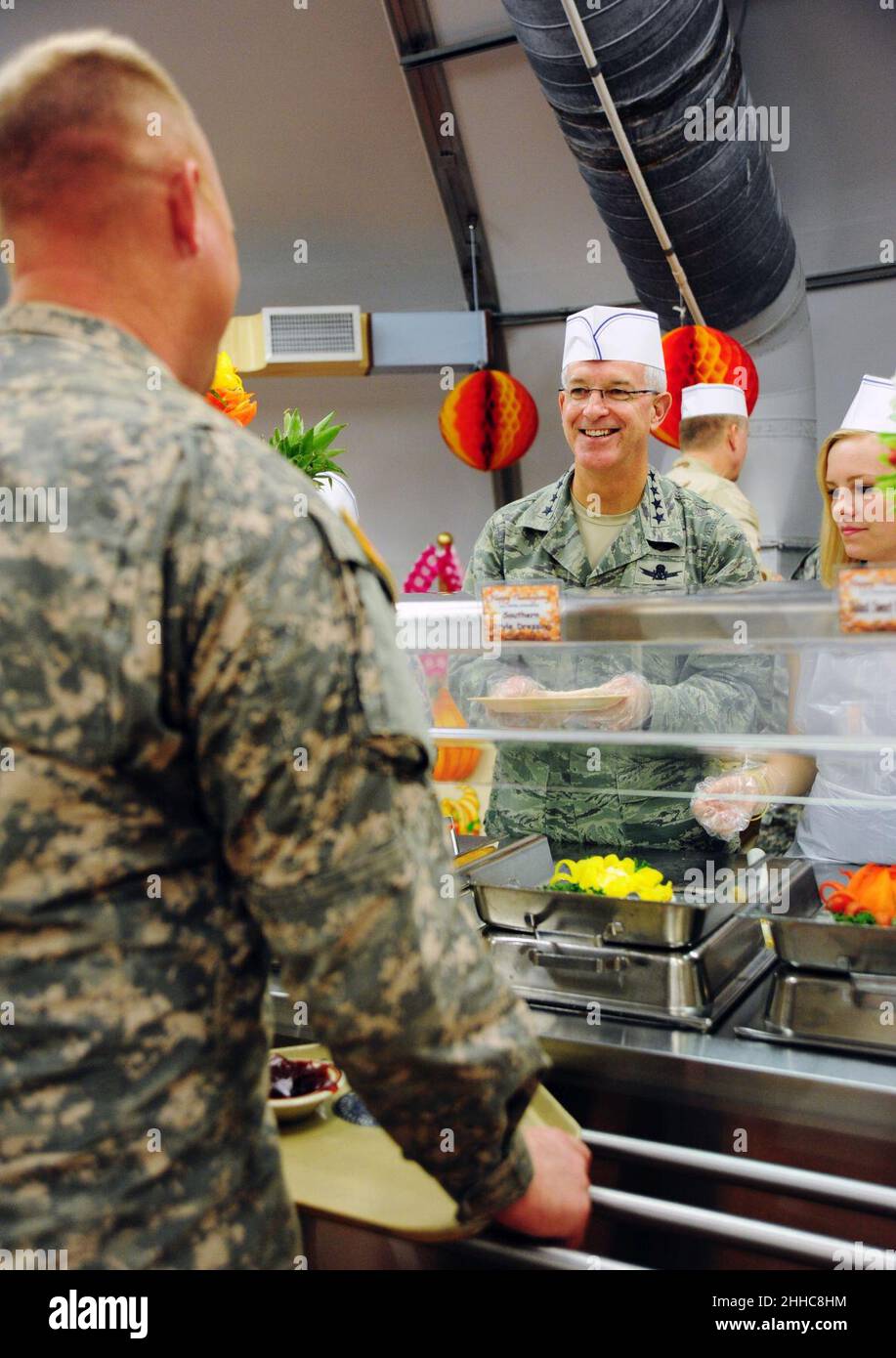 SOUTHCOM commander has thanksgiving with JTF Guantanamo troopers 111124 ...