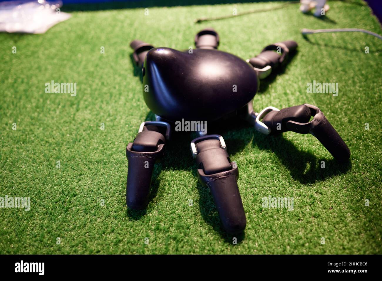 Mobile self-propelled robot. Mobile crawler robot with arm manipulator ...