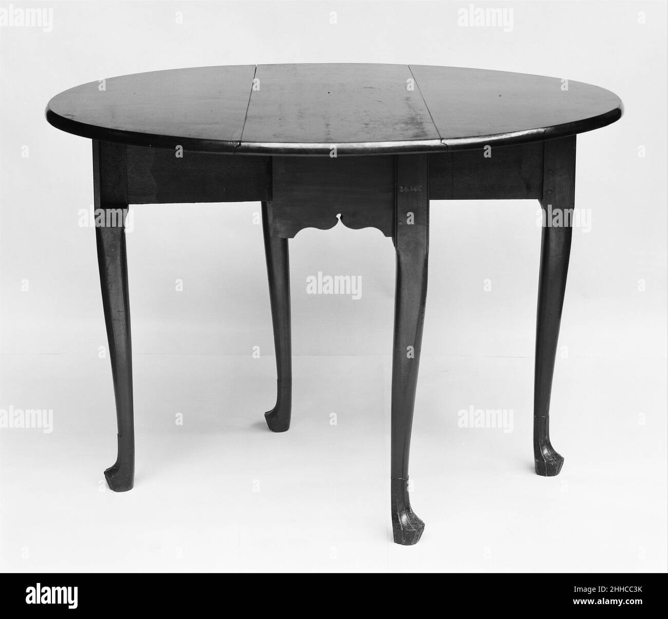 Sides leaf Black and White Stock Photos & Images - Alamy