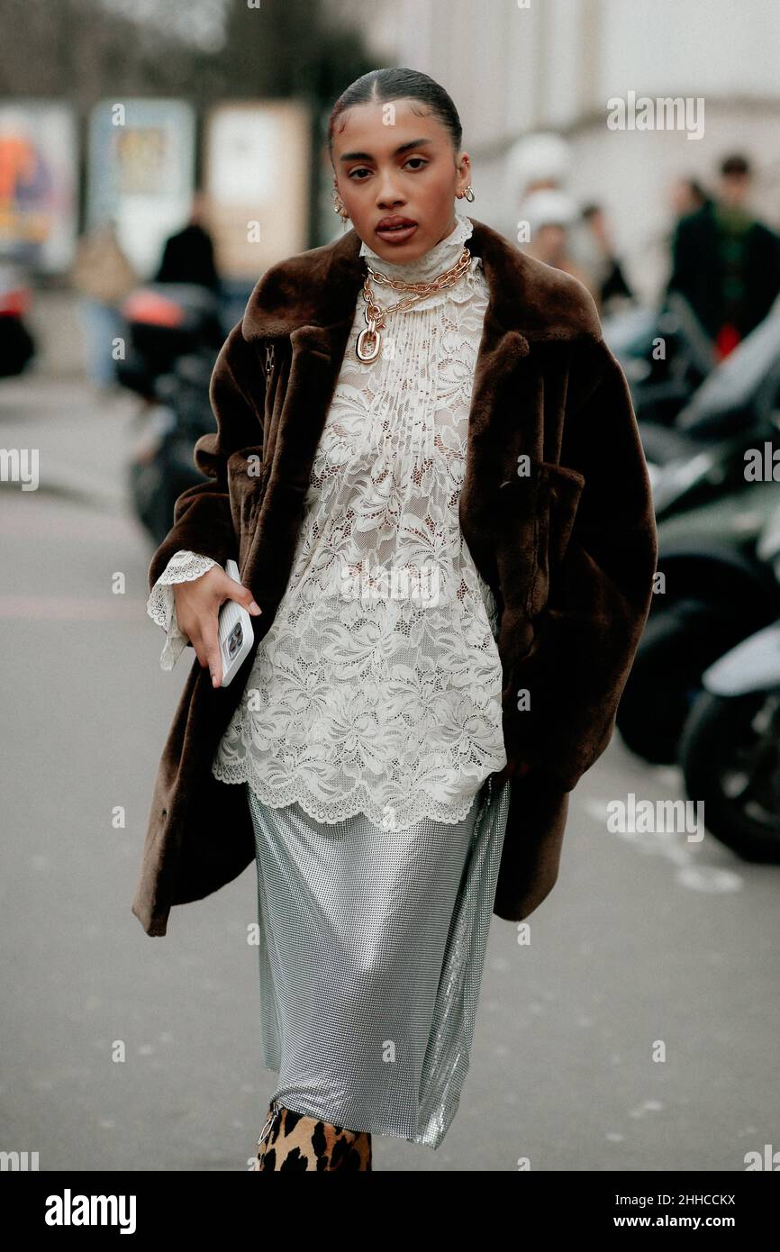 Street style, Marie-Victoire Tiangue (MV Tiangue) arriving at Paco ...