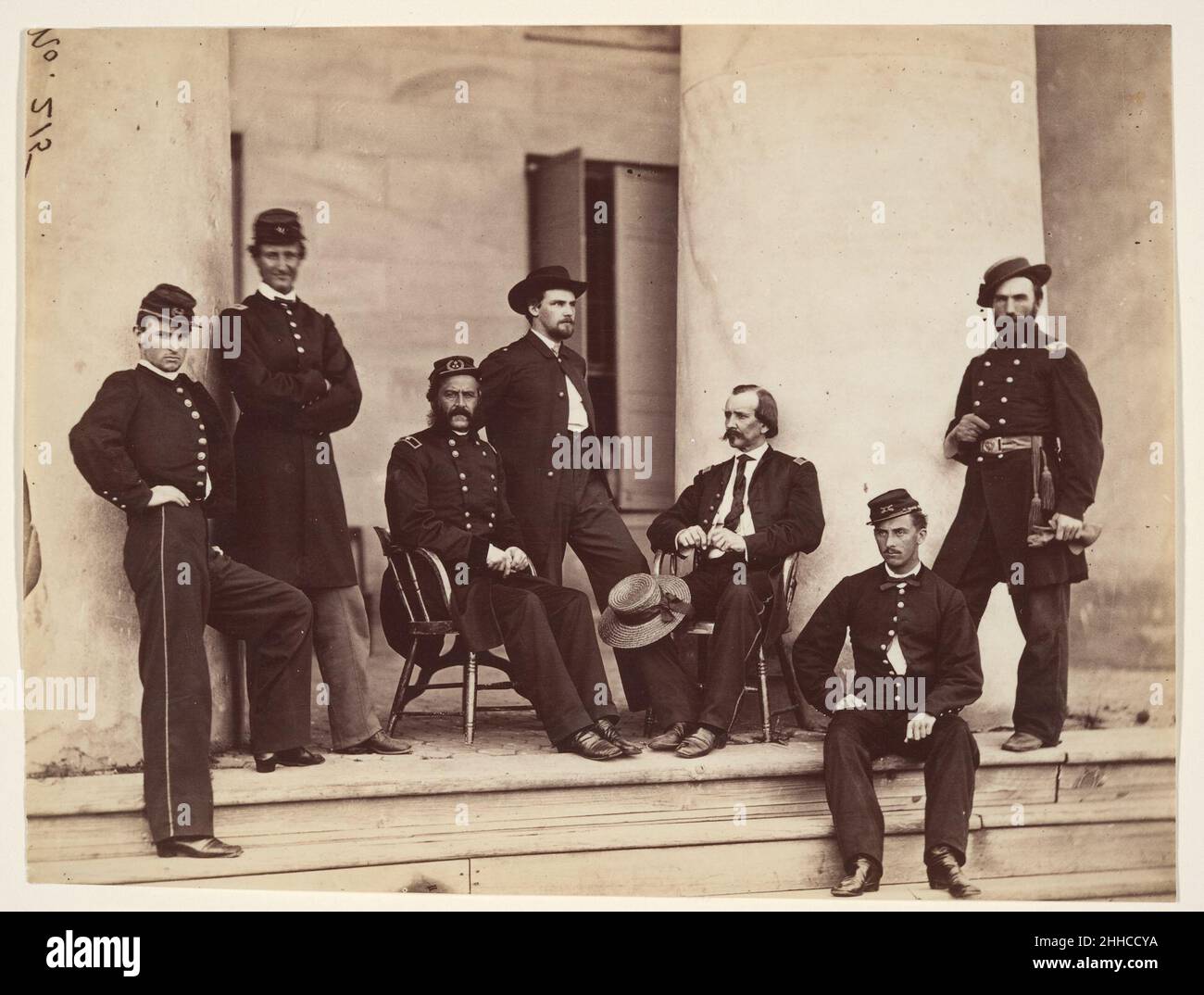 Glass plate photographic process hi-res stock photography and images ...