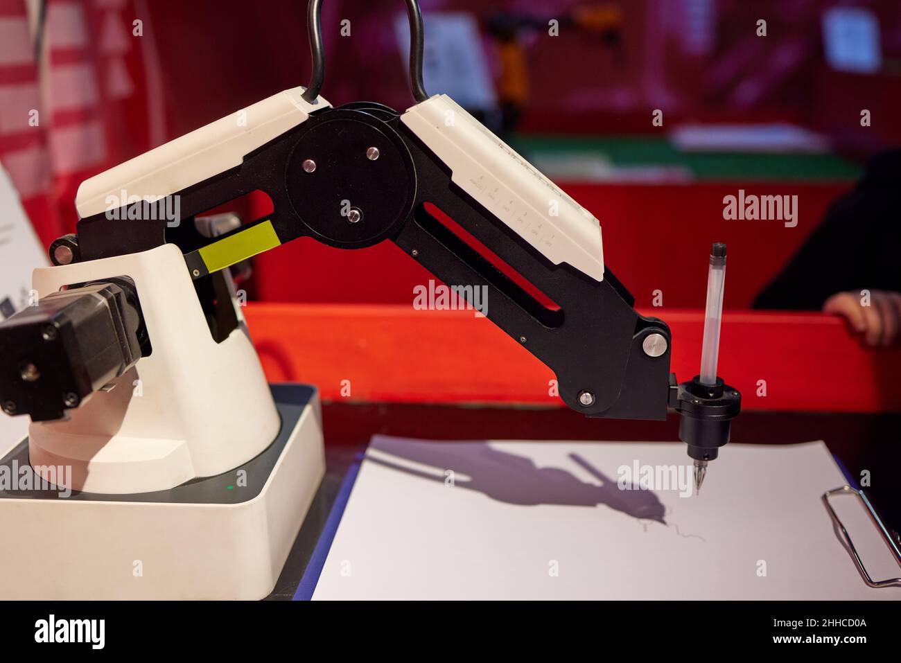 Mobile self-propelled robot. Mobile crawler robot with arm manipulator ...