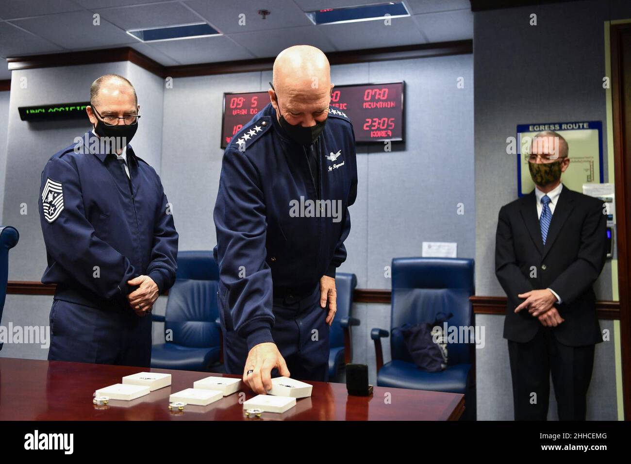 Space Force updates uniform policy guidance (1 Stock Photo - Alamy