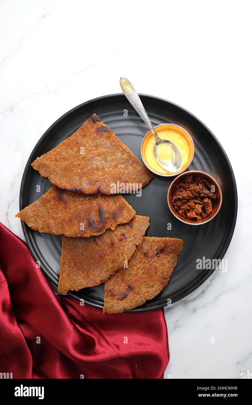Jaggery roti hi-res stock photography and images - Alamy