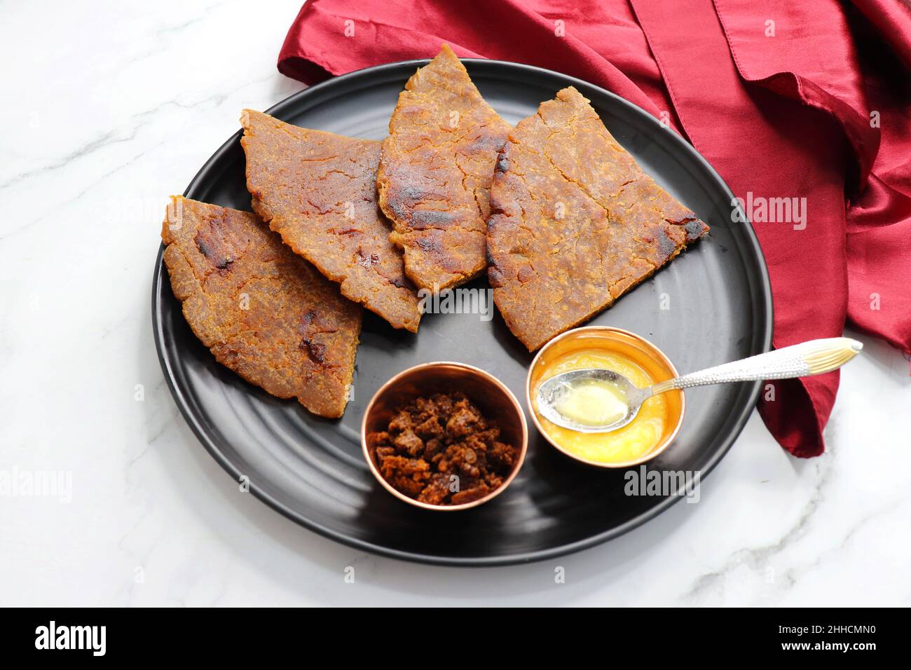 Jaggery roti hi-res stock photography and images - Alamy