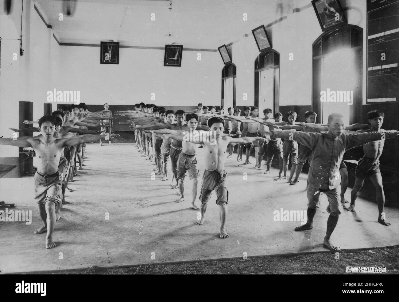 Students hue hi-res stock photography and images - Alamy