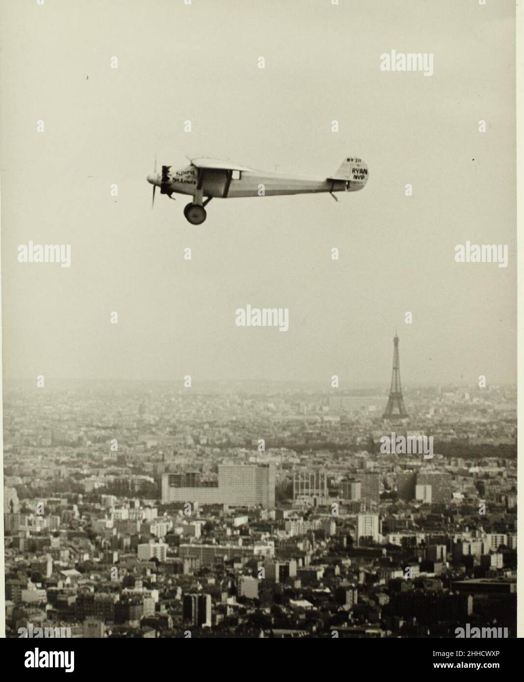 Spirit II in flight over Paris. Built for the San Diego Aerospace ...
