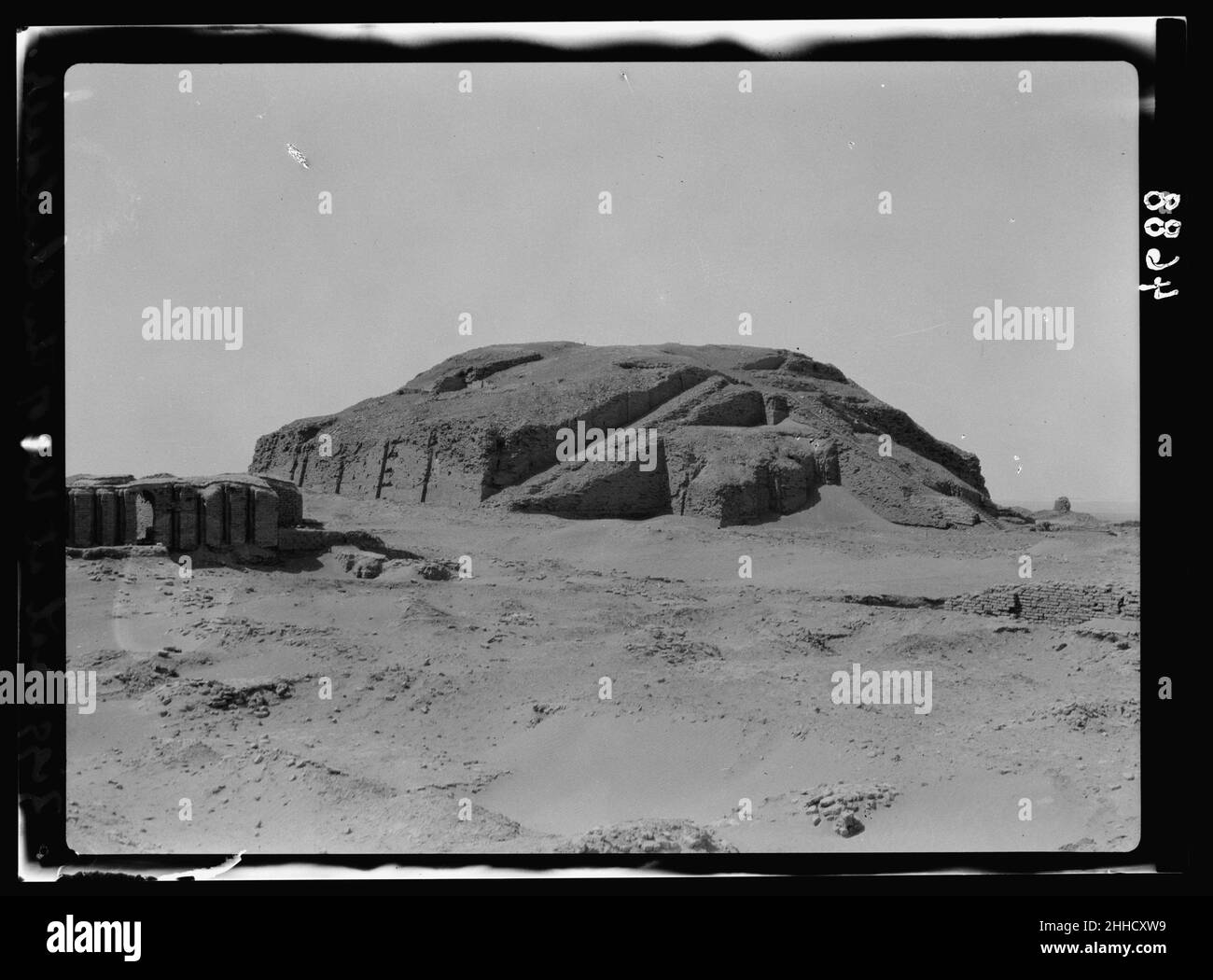 Ziggurat of ur – iraq hi-res stock photography and images - Alamy