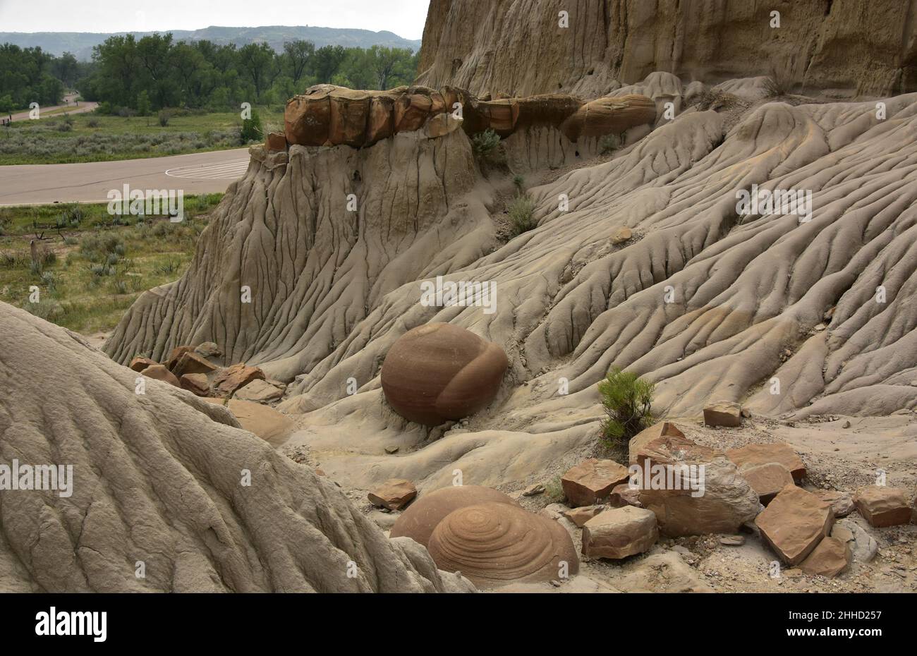 Cannonball concretions hi-res stock photography and images - Alamy