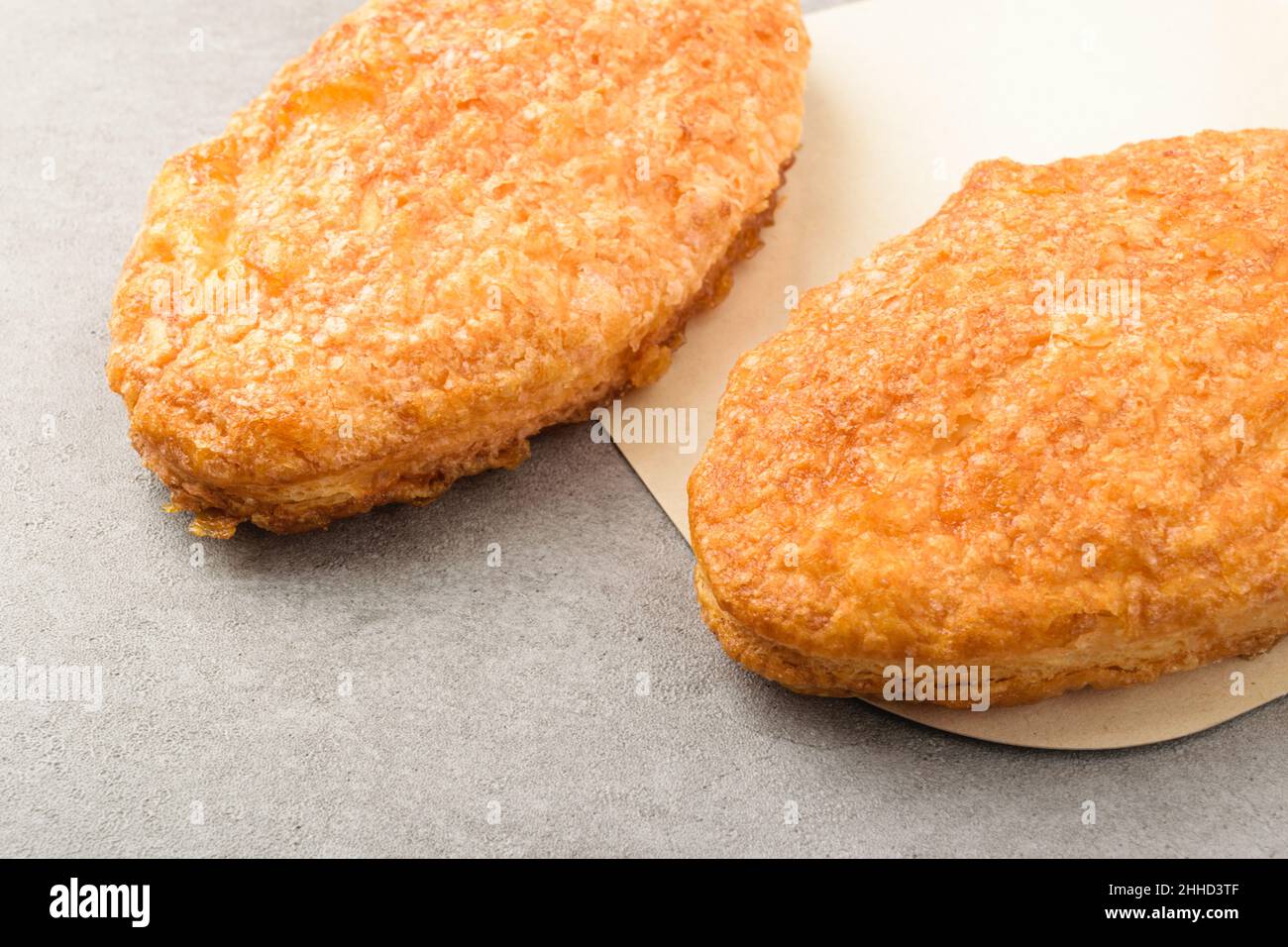 Leaf-shaped crisp pastry dessert Stock Photo - Alamy
